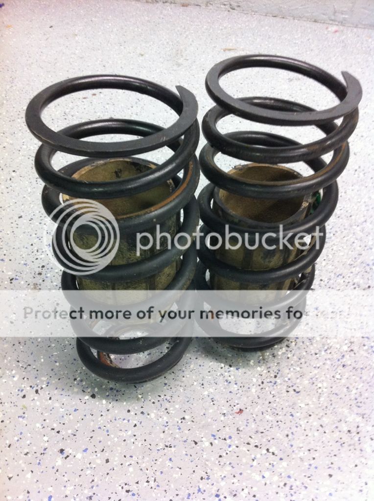 Can anyone ID these Fox rear springs? | Ford Mustang Forums