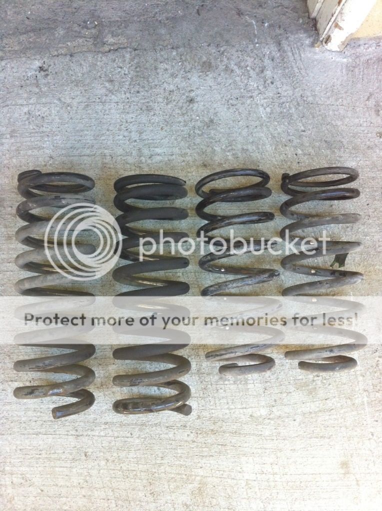 How to tell stock Fox V8 rear spring vs 4 cyl?? | Ford Mustang Forums