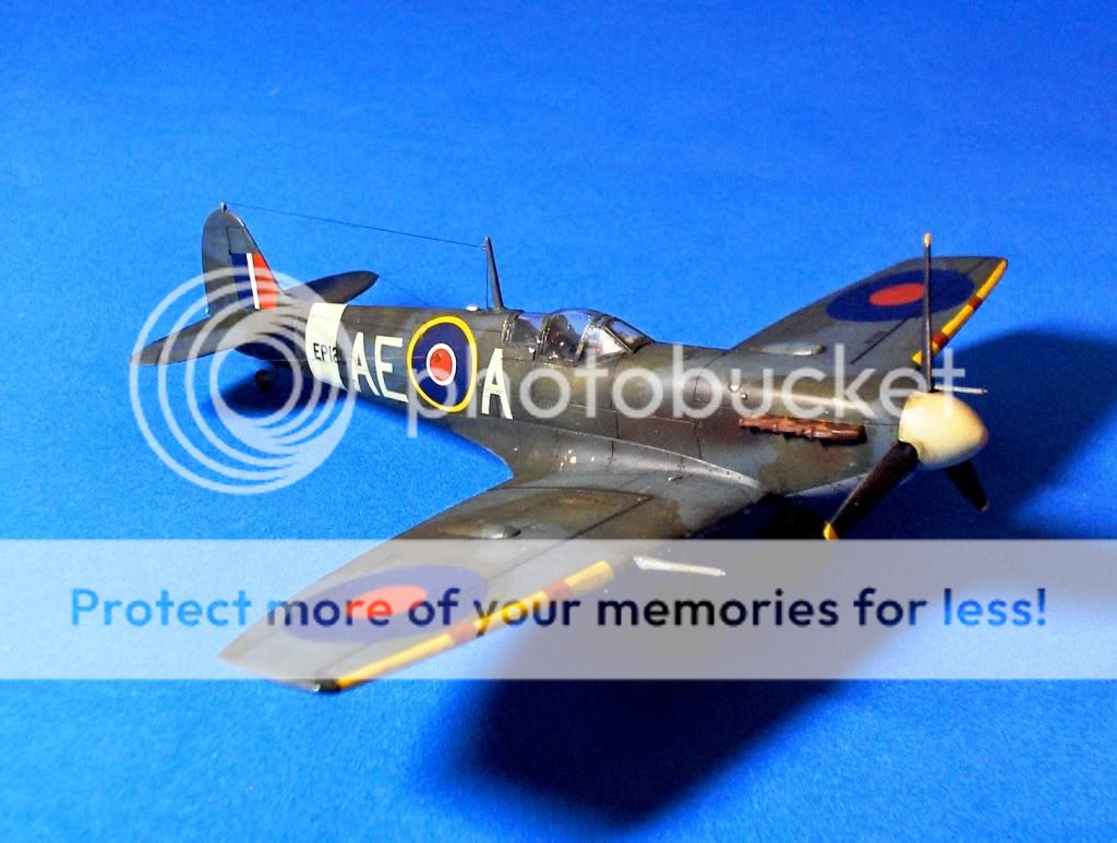 unosetentaydos - Supermarine Spitfire Mk V Revell 1/72 - AVIACION (1:72) PF